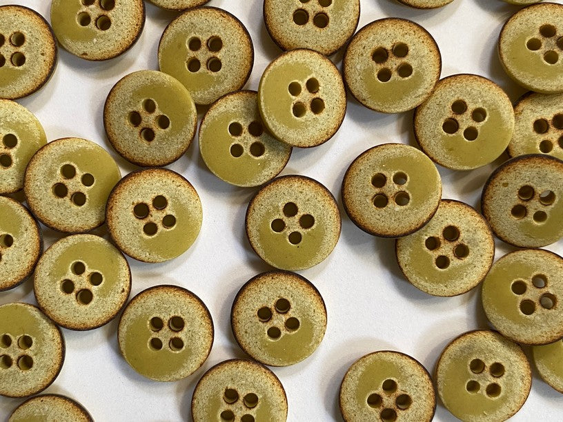 Recycled horn yellow buttons small TGB5141 – A Yarn Story